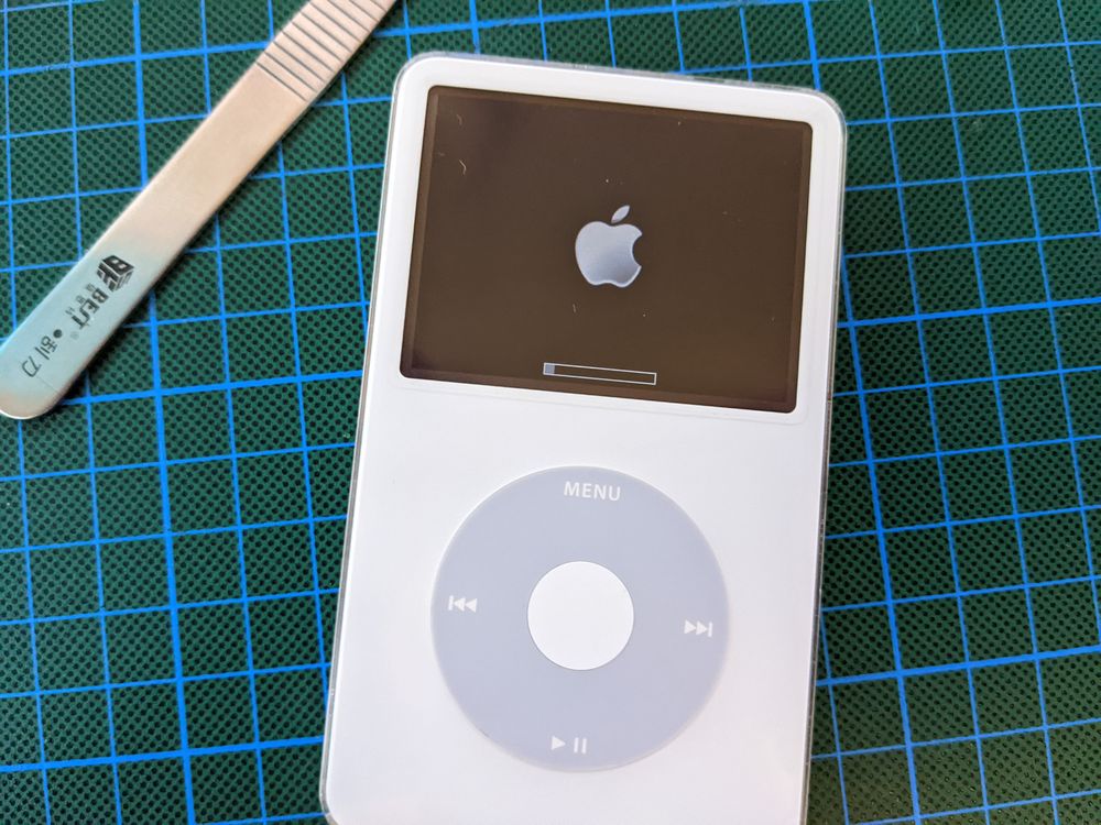 Modding an iPod Classic - 1 TB and bigger battery