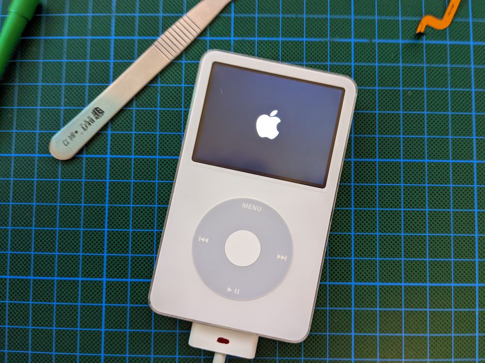 Modding an iPod Classic - 1 TB and bigger battery