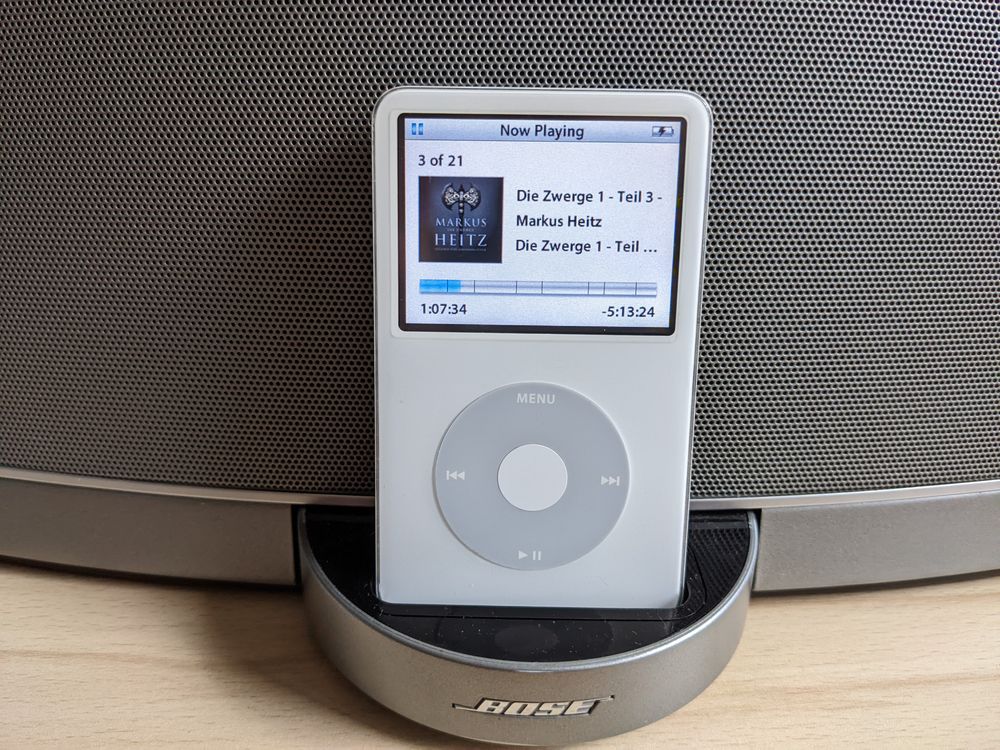 Modding an iPod Classic - 1 TB and bigger battery