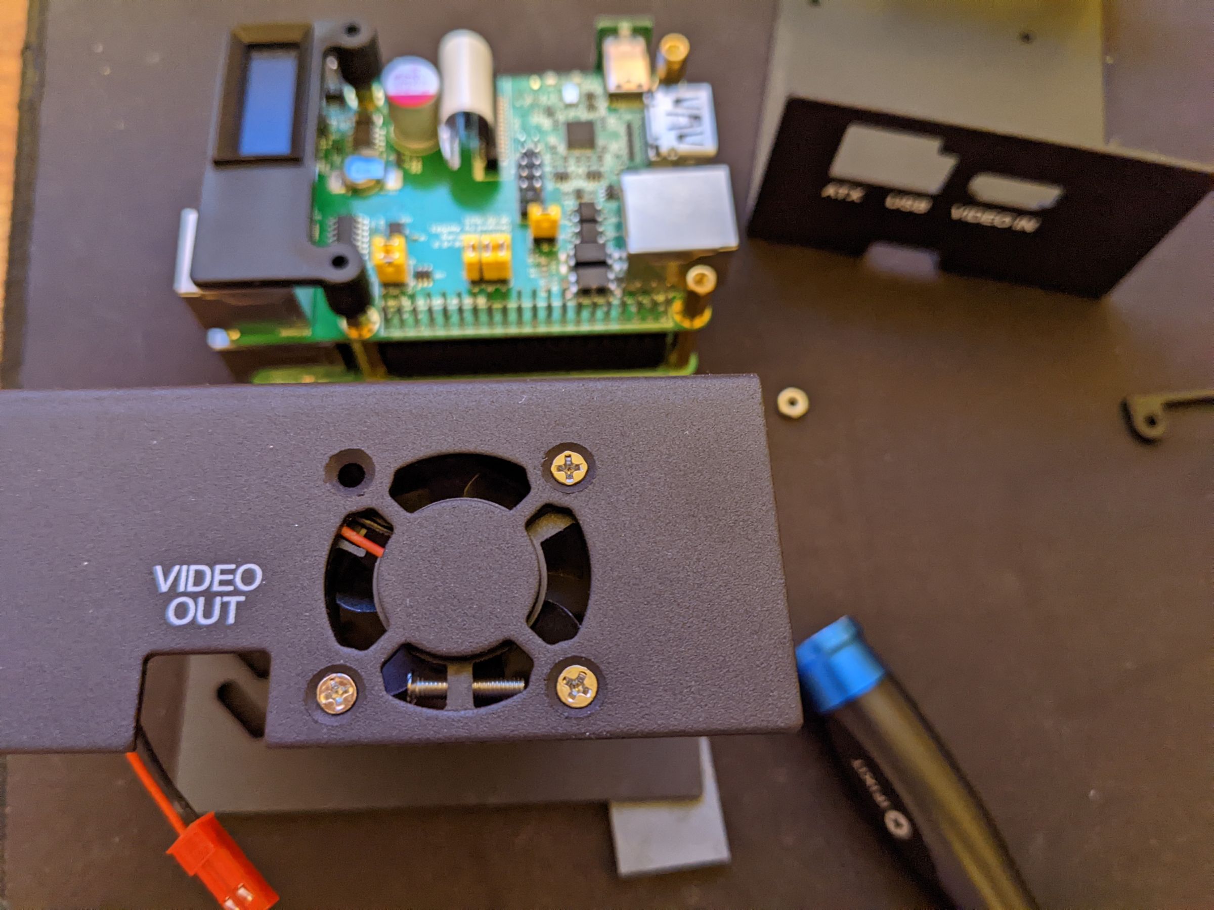 PiKVM review - How to Control Your PC or Laptop remotely