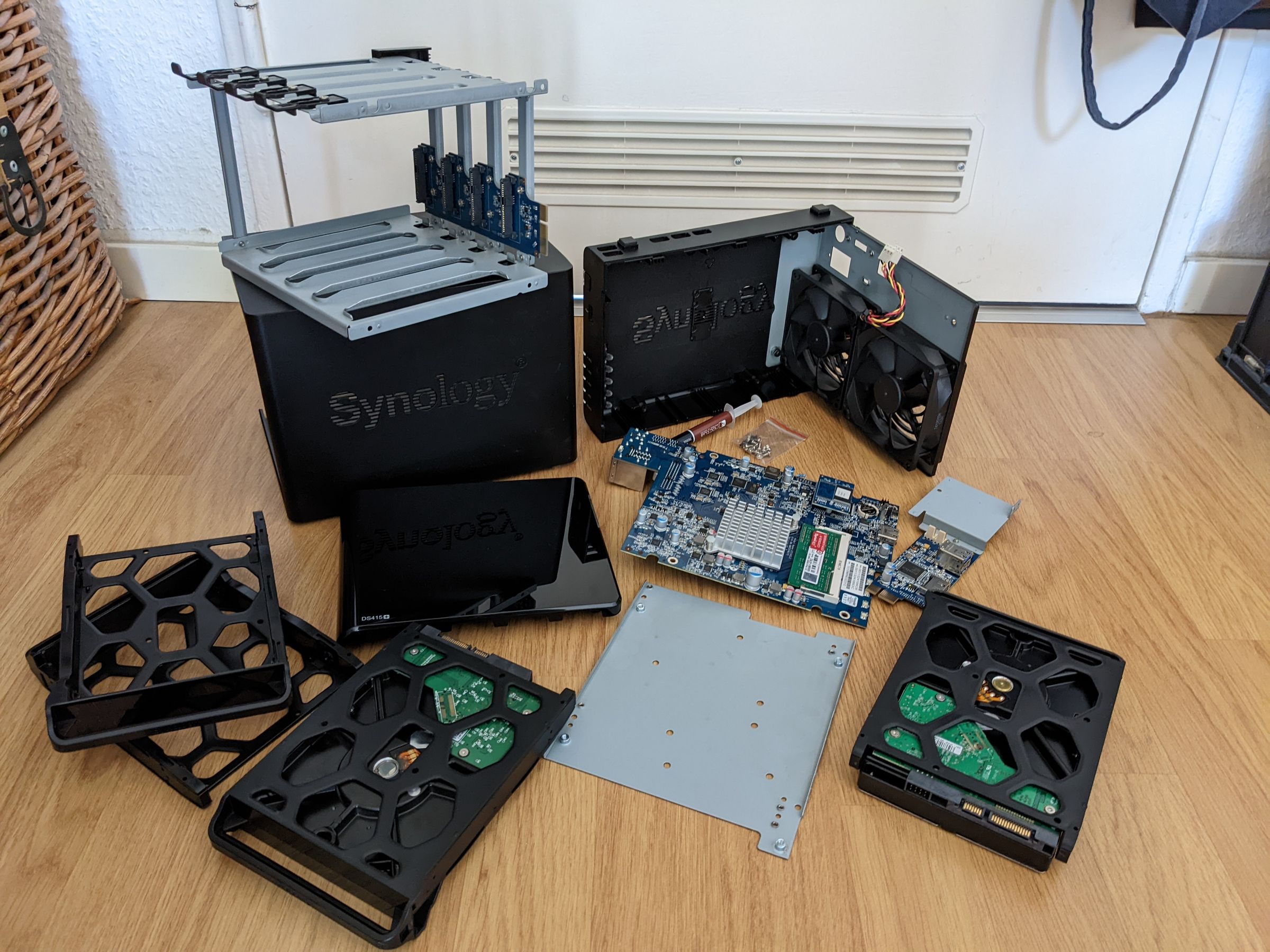 Synology DS415+ does not boot - How to fix it!